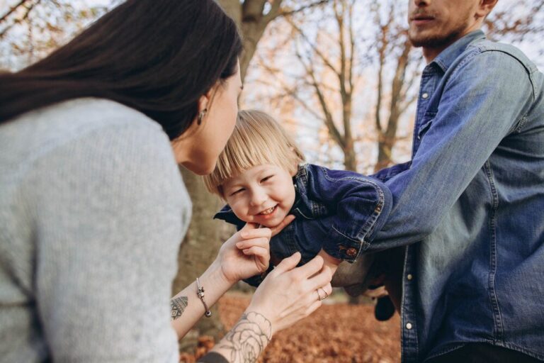 Adopcja dziecka w Polsce - sprawdź warunki!